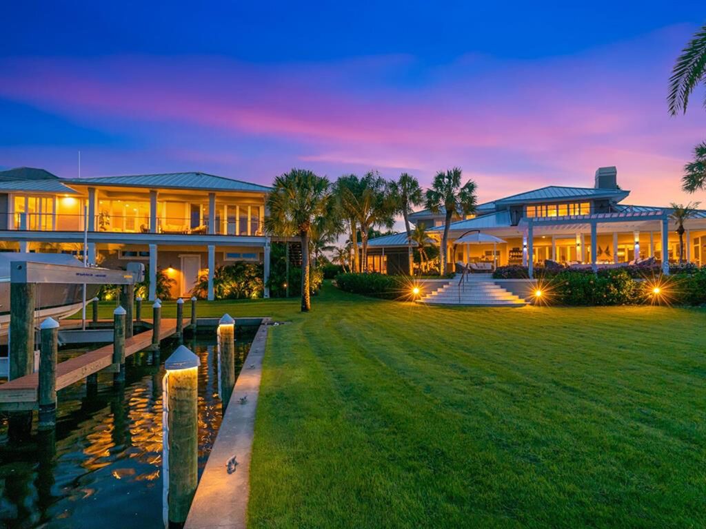 Mansions on the Market: Casey Key Island Retreat (PHOTOS) - Tampa Bay ...