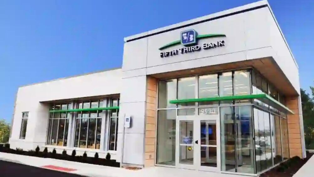 Fifth Third opens its 200th Florida branch as growth shifts south | TBBW